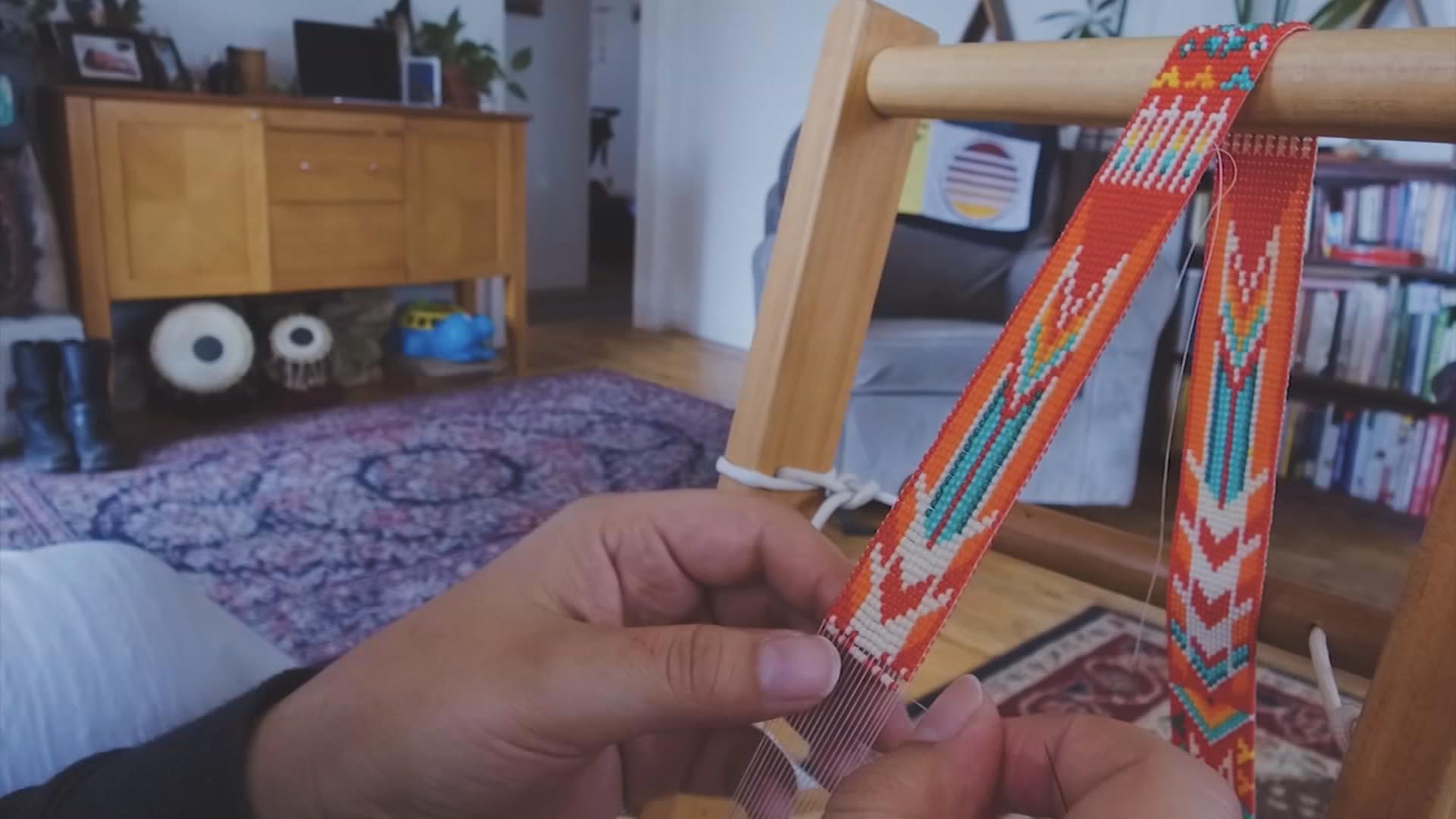 Bead artist Chela Lujan - ¡COLORES!